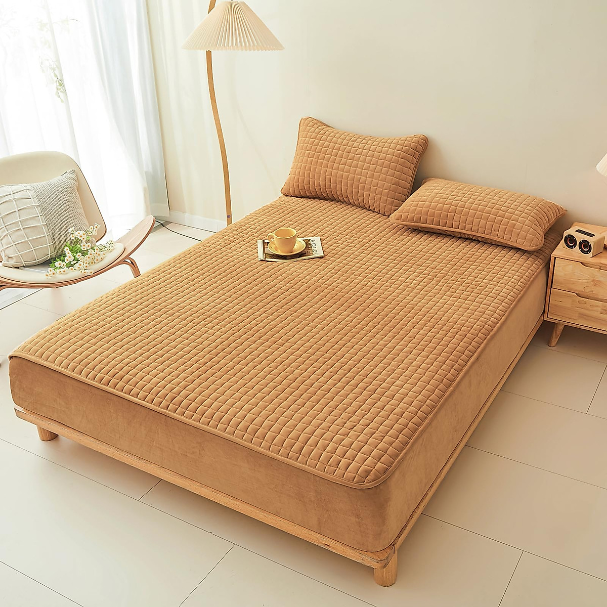 LweiPsqLin Quilted Flannel Fitted Sheets,Soft Flannel Fleece Mattress Top- Suitable for Fall and Winter,Fitted Deep Pocket Up to 15''. (Yellow, Full)