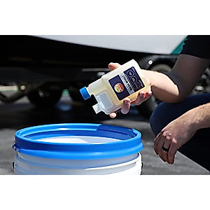 303 Salt Neutralizing Wash Boost – Add to Wash Mix for Salt Removal, Protects Against Rust and Corrosion, Breaks Down Salt, Safe for Use on Vehicles and Boats, 8oz (30592)