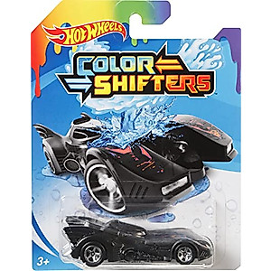Hot Wheels Color Shifters Toy Car in 1:64 Scale, Repeat Color Change in Icy Cold or Very Warm Water (Styles May Vary)