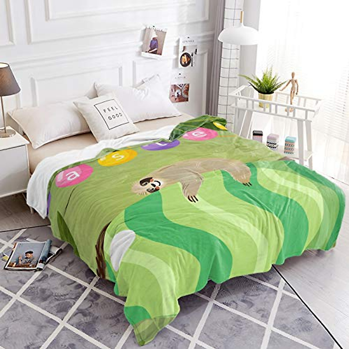 Throw Blankets Cute Sloth with Colorful Easter Eggs Fuzzy Soft Bed Cover Bedspread Microfiber Luxury Blanket for Travel Stadium Camping Couch Sofa Chair Green