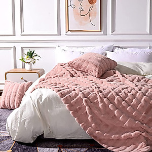 NEXHOME PRO Faux Fur Throw Blanket Pink, Luxury Soft Decorative Cozy Plush Long Shaggy Fluffy Blanket for Sofa Couch Bed Living Room, Reversible Puffy Thick Warm Blanket for Winter, 50"X60"