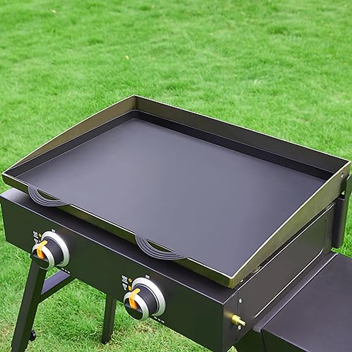 Upgraded Silicone Griddle Mat for Blackstone 22 Inch Griddle, Blackstone Griddle Mat 22 inch, Heavy Duty Food Grade Blackstone Griddle Accessories Protect Grill from Insects, Debris and Rust,Black