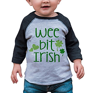 7 ate 9 Apparel Kids Wee Bit Irish St. Patricks Day Grey Raglan Tee 18 Months