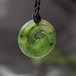 81stgeneration Women's Men's Carved Nephrite Jade Greenstone Maori Double Koru Pendant Necklace