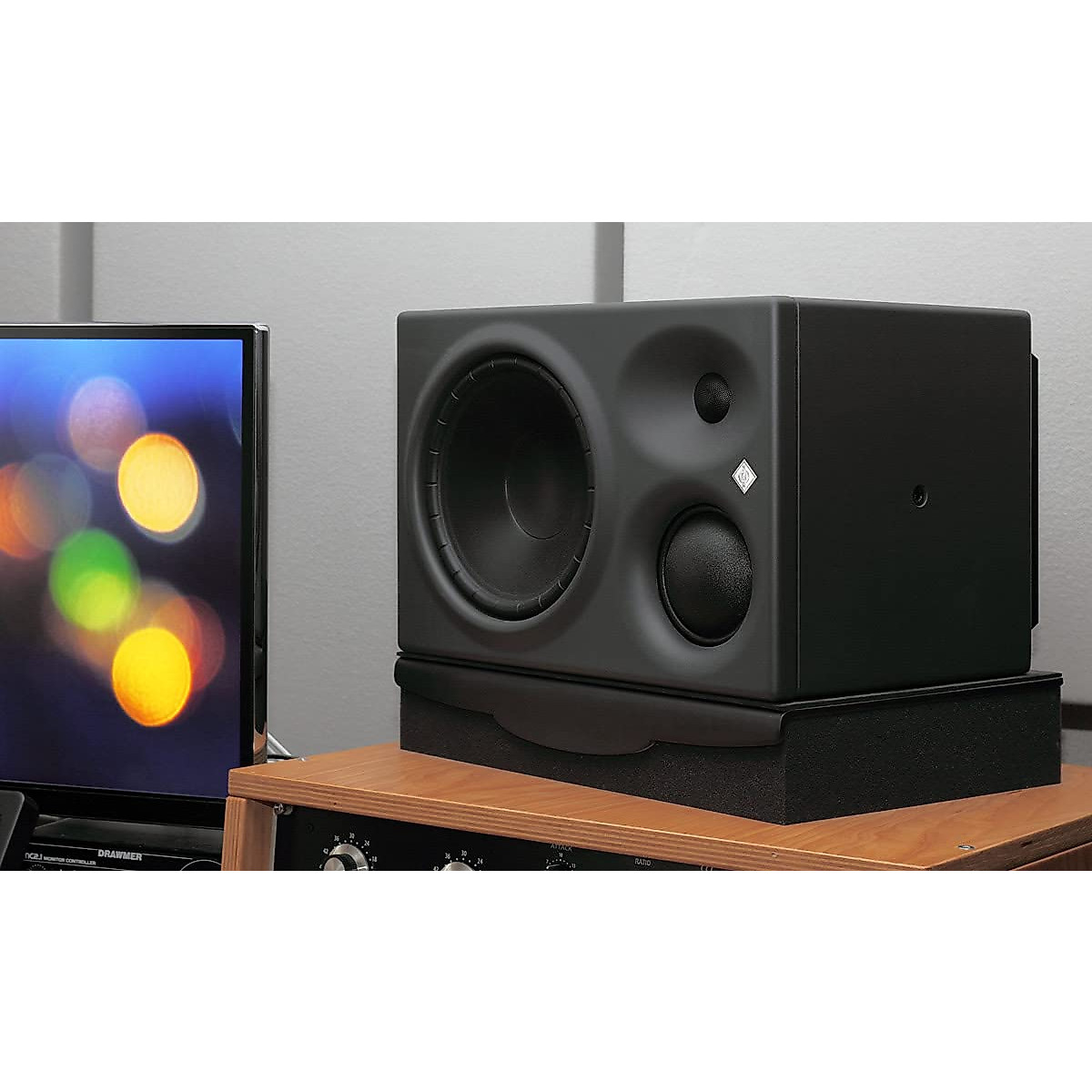 Neumann KH 310 8.25 Inches 3-Way Powered Studio Monitor, Right Side