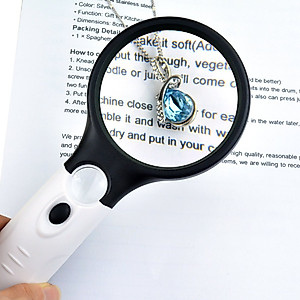 obmwang 3 LED Light 3X 45x Handheld Magnifier Illuminated Reading Magnifying Glass Lens Jewelry Loupe Ideal for Reading, Crafts, Hobby, Black and White Stitching