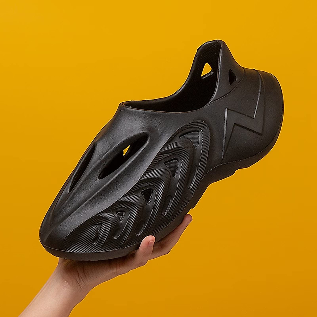 Mukinrch Foam Runner Shoes for Men Women Hollow Walking Shoes Causal Thicken Cloud Slides Foam Runners Sneakers Non-Slip Water Shoes Beach Swimming Sandals Indoor Outdoor Shoes Black