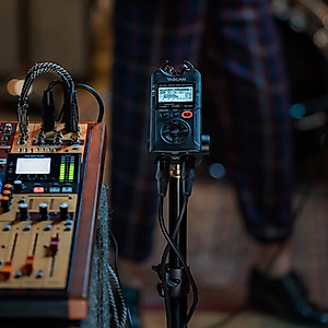 Tascam DR-40X FOUR TRACK AUDIO RECORDER/USB AUDIO INTERFACE