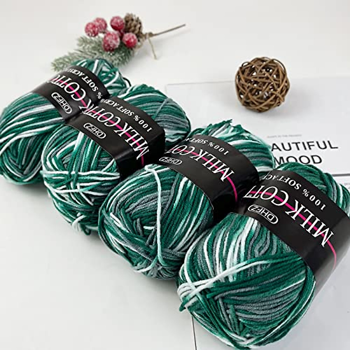 4 ROLL Yarn for Knitting Crochet, Velvet Yarn Knitting Yarn Fabric Cloth for DIY Craft Handmade VOORF Thread New Year Christmas Gift -Green, 142 Yards x 4