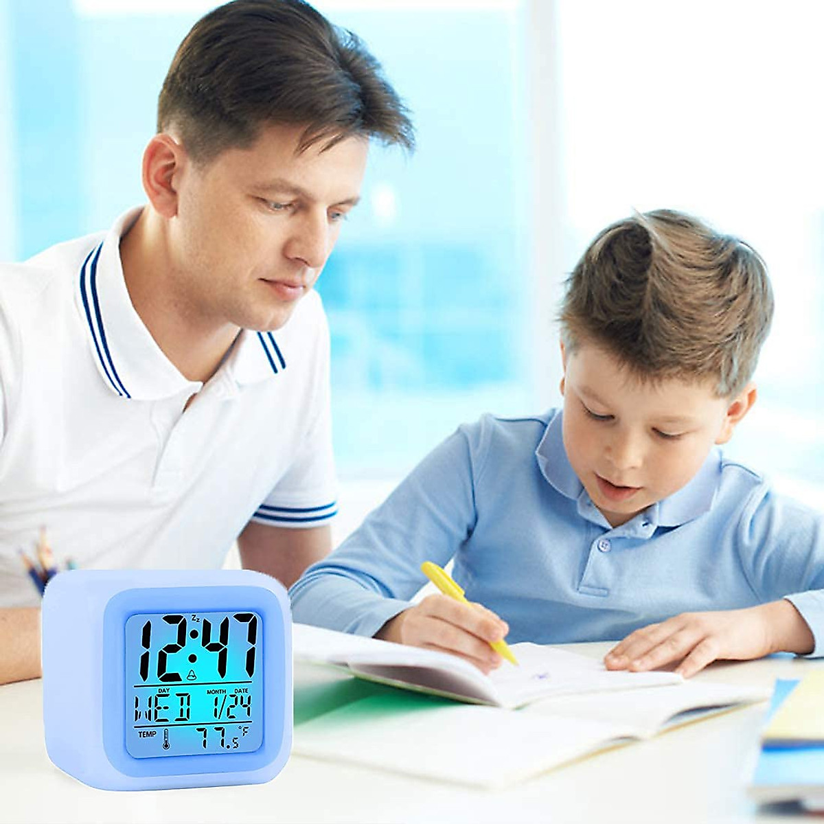 Kids Alarm Clock, Student Digital Clock for Boys Girls, 7 Colors Changing Light Bedside Clock for Children's Bedroom, Digital Alarm Clocks with Snooze, Temperature, Gift Idea for Kids
