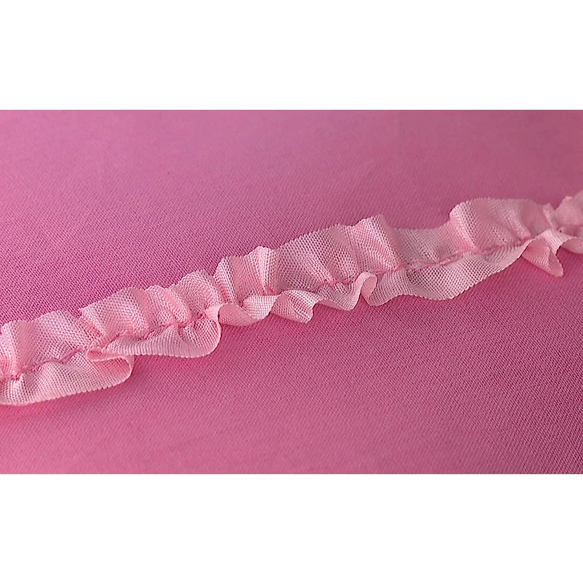 SINGER | Gathering Presser Foot for Low-Shank Sewing Machines, Simutaneously Trims & Hems Edges, Zig-Zag and Over-Edge Stitches - Sewing Made Easy