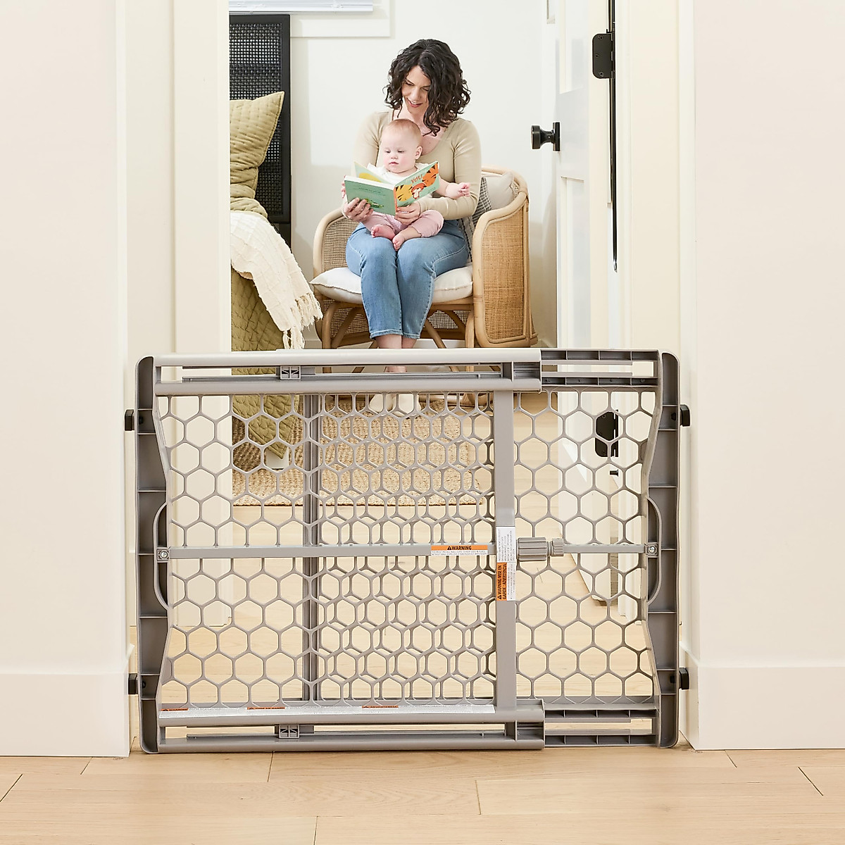 Regalo Easy Fit Plastic Adjustable Extra Wide Baby Gate, 1 Count (Pack of 1)