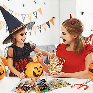 FamEaze Halloween Cellophane Bags, 100 PCS Halloween Cellophane Treat Bags Self Adhesive Clear Cookie and Candy Bags for Halloween Party Favors Supplies, 5 * 5 Inches (4 Style)