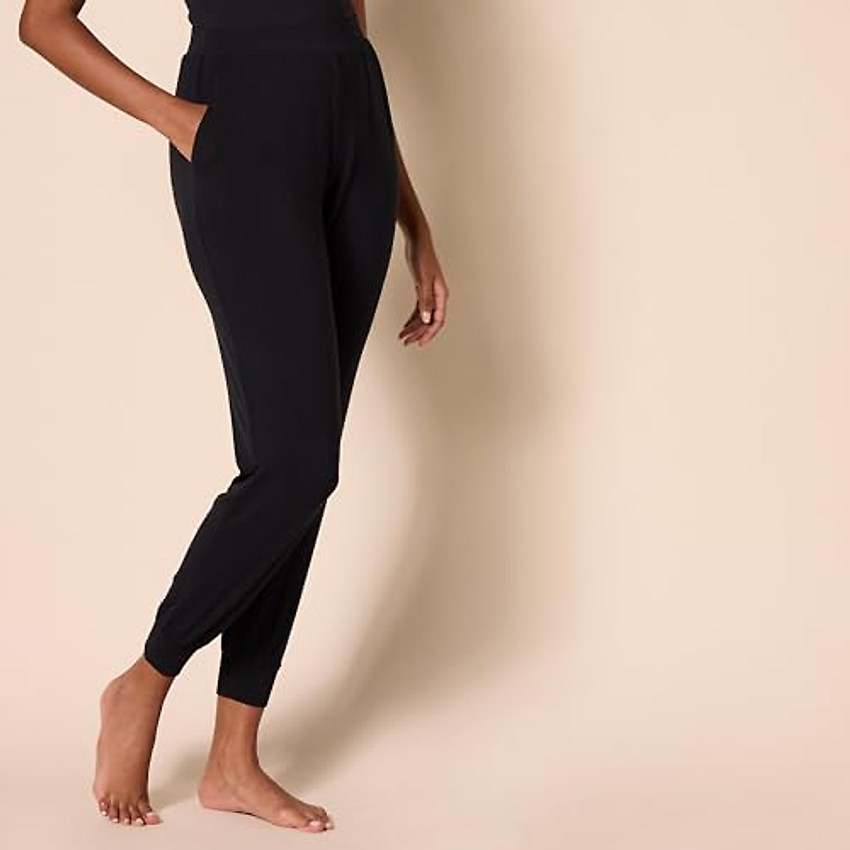 Amazon Essentials Womens Pajama Pants, Lightweight Knit Jersey Jogger Lounge Sleep Wear with Pockets, Black, X-Large