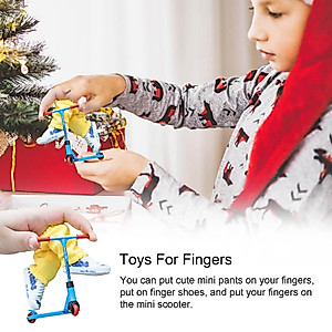Uwariloy Finger Scooter, Alloy Finger Scooter Set with Scooters, Finger Pants Shoes, Finger Board Accessories for Fingertip Movement Party Favors Skateboarder