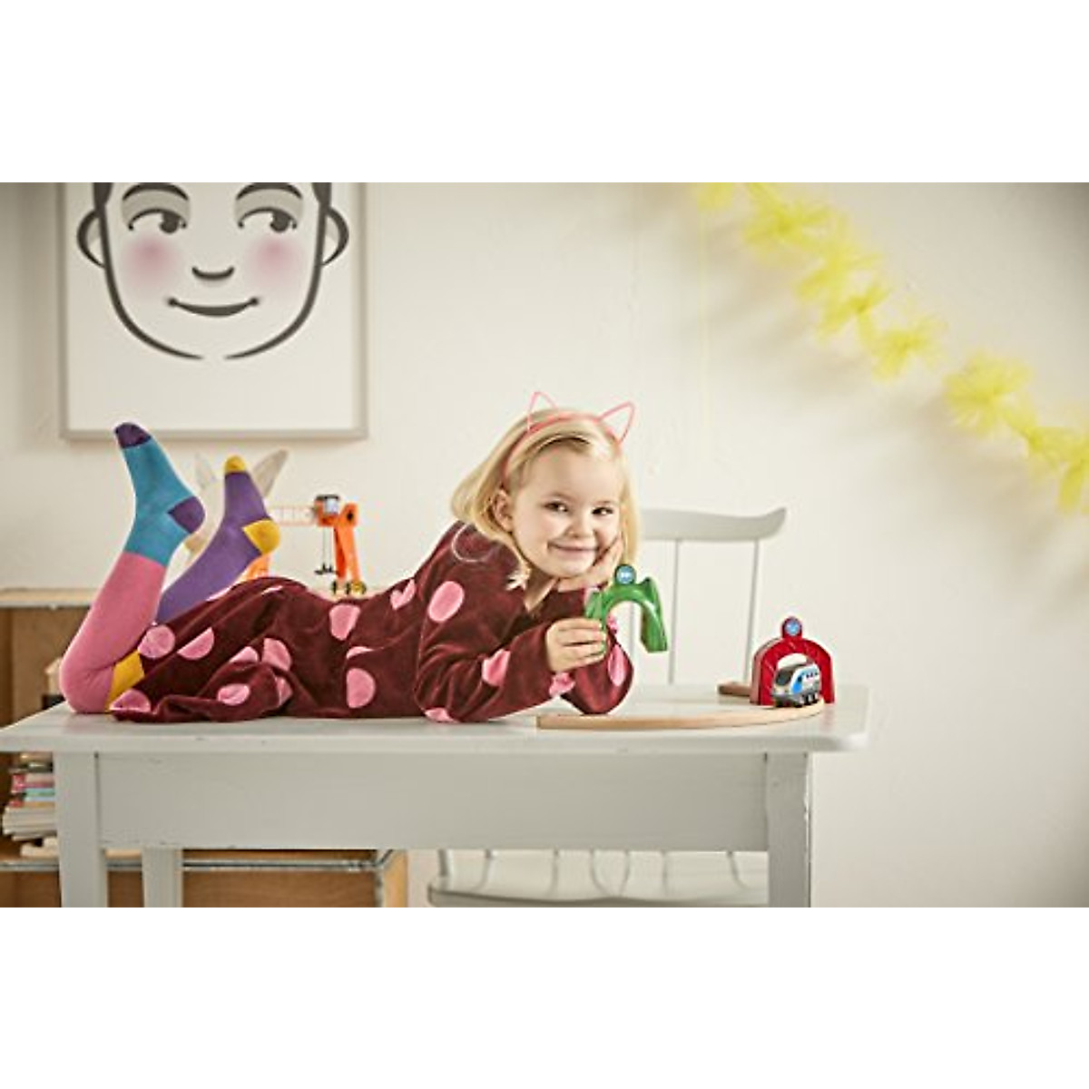 BRIO World - 33873 Smart Tech Engine Set with Action Tunnels | 17 Piece Train Toy with Accessories and Wooden Tracks for Kids Age 3 and Up