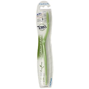 Naturally Clean Medium Toothbrush, 0.5 Ounce