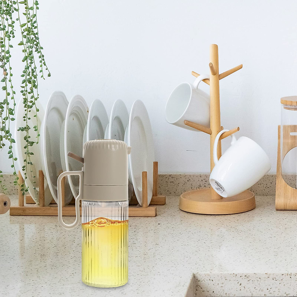 Cabilock Spray Bottle Olive Oil Spray Cooking Gadgets Oil Dispenser Container Oil Bottles for Kitchen .oil Dispenser Kitchen Gadgets Kitchen Oil Container Oil Holder Oil Sprayer for Cooking