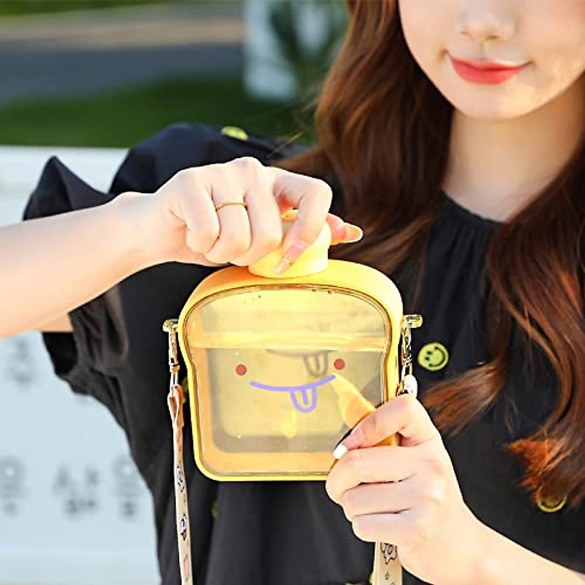 380ML/12.8 Oz Creative Toast Bread Water Bottle,Reusable Portable Leak-Proof Direct Drinking Juice Bottle with Adjustable Shoulder Strap for Beautiful Girls and Students (Yellow)