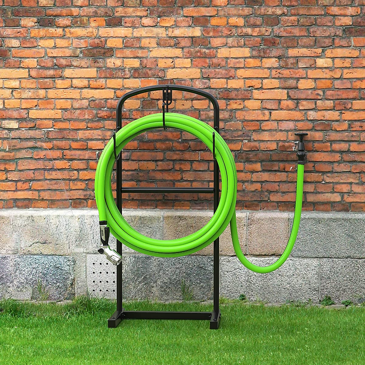 Venkuber Garden Hose Holder, Freestanding Hose Holder Stand with Hanger Hooks Heavy Duty Water Hose Storage Rack for Yard Outside Outdoor, Black