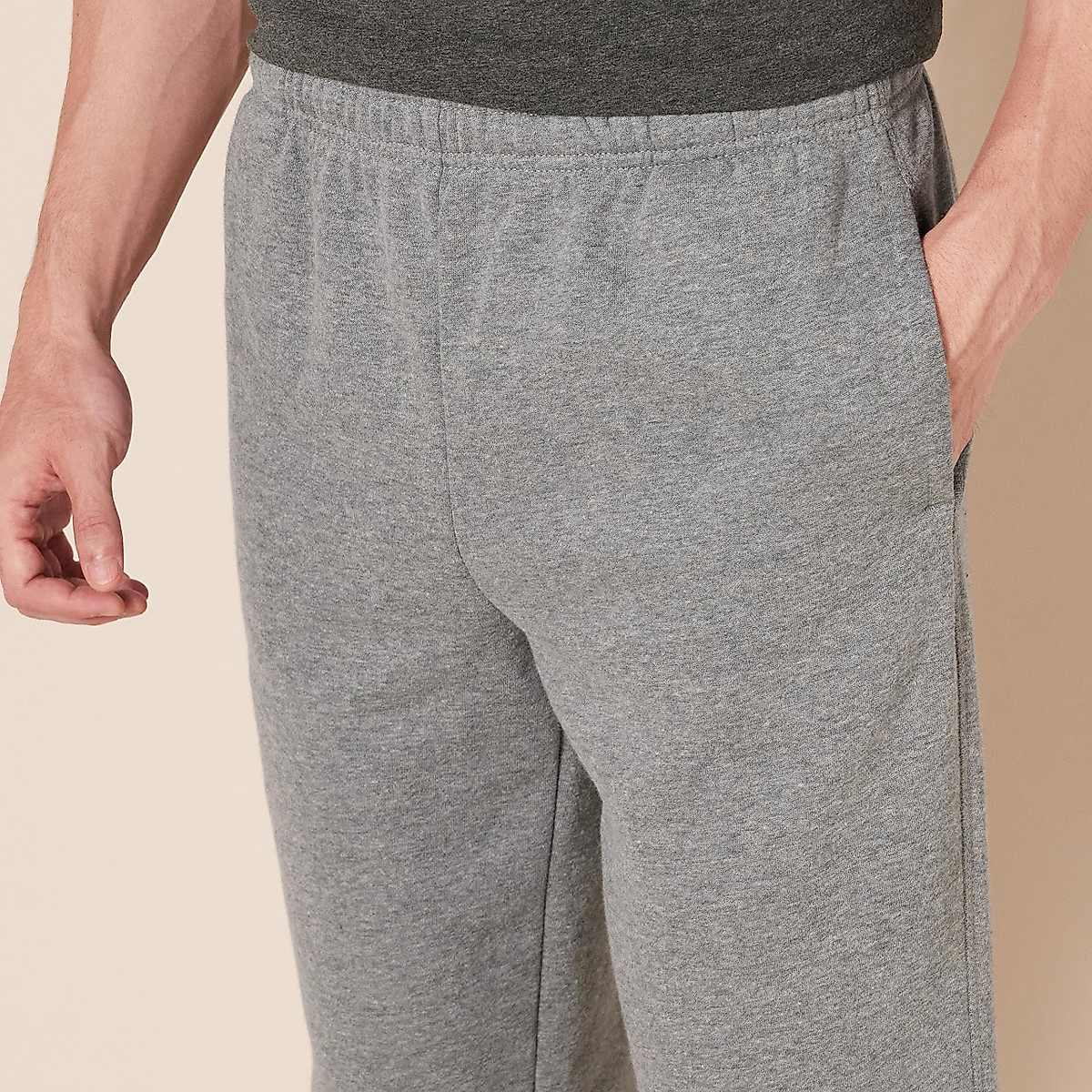 Amazon Essentials Men's Fleece Sweatpant (Available in Big & Tall), Light Grey Heather, Large