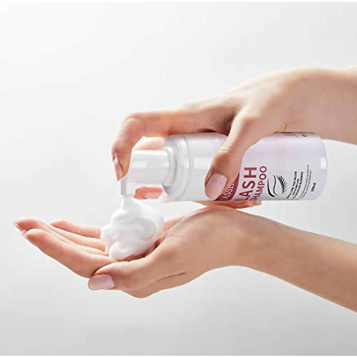 JASSINS Lash Shampoo for Lash Extensions, Eyelash Extension Cleanser Kit,100ml Shampoo/Cleaning Brush/Rinse Bottle/Mascara Brush/Eye Pads,No stimulation,For Professional & Self Use