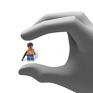 LEGO Minifigure - Rebel Finn (75176) with Blaster Last Jedi Figurine with Dual Sided Smiling/Scared Head Pattern Tan Jacket - Ages 8+