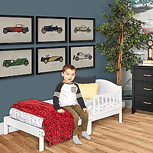 Dream On Me Sydney Toddler Bed in White, Greenguard Gold Certified, JPMA Certified, Low To Floor Design, Non-Toxic Finish, Safety Rails, Made Of Pinewood