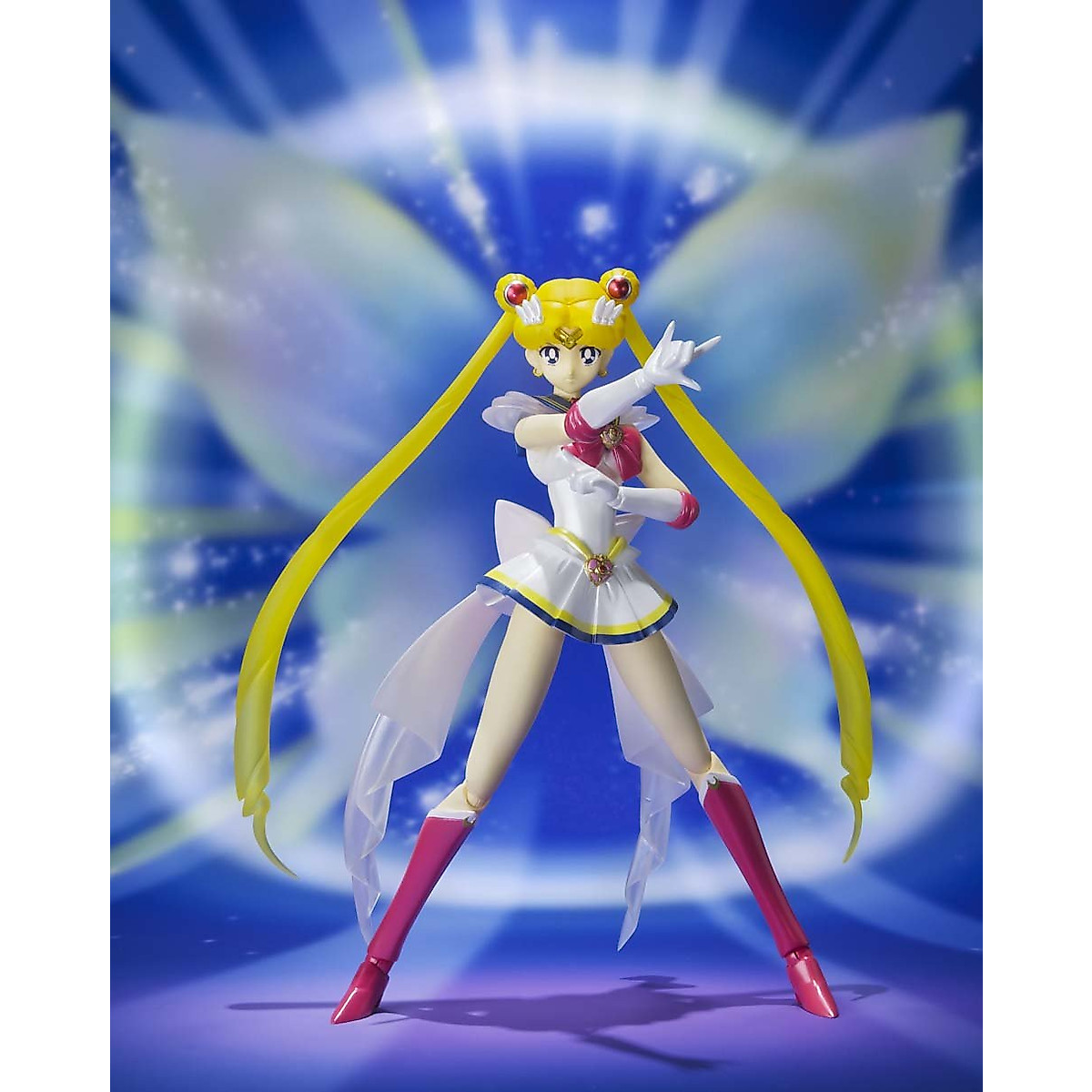 TAMASHII NATIONS Bandai S.H.Figuarts Super Sailor Moon Action Figure