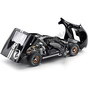 1966 Ford GT40 MK II Die-Cast Collectible Model Car