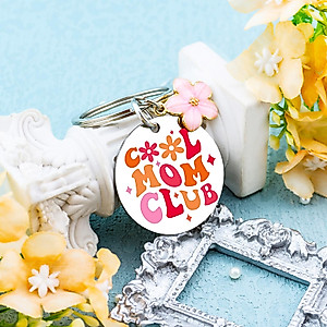 igvean Mothers Day Mom Gifts Cool Moms Club Keychain Funny Gifts for Mom from Daughter Son Kids Unique Birthday Christmas Gifts for New Mom Pregnant Mom Gifts For Women