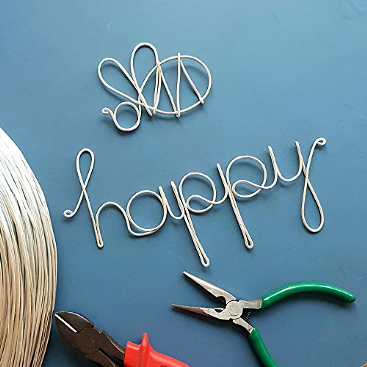 Camellia Bees Bee Happy Wire Wall Art - Bumble Bee Wall Decor - Wire Art - Wire Words - Bee Gift - Bedroom Inspo - Wire Sign (Silver)