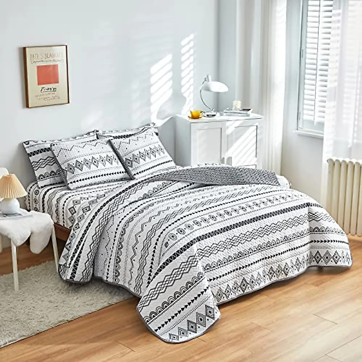Flysheep 3-Piece Bohemian Geometric King Quilt Set, Aztec White n Black Boho Striped Summer Lightweight Bedspread/Coverlet Set, Brushed Microfiber for All Season - 104" x 90"