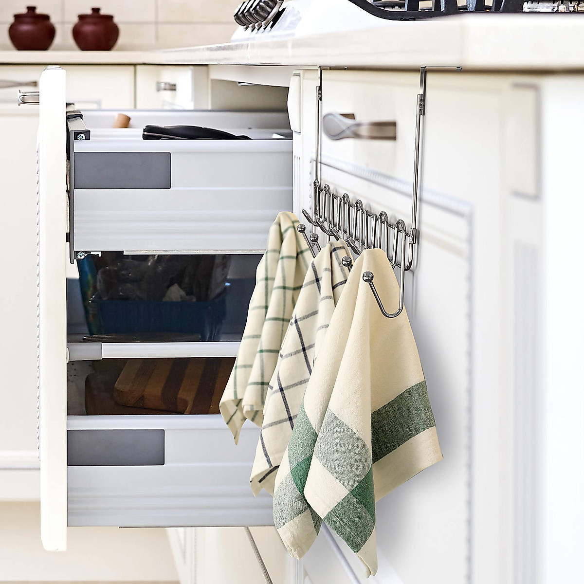 DecoBros Supreme Over The Door 11 Hook Organizer Rack, Chrome Finish