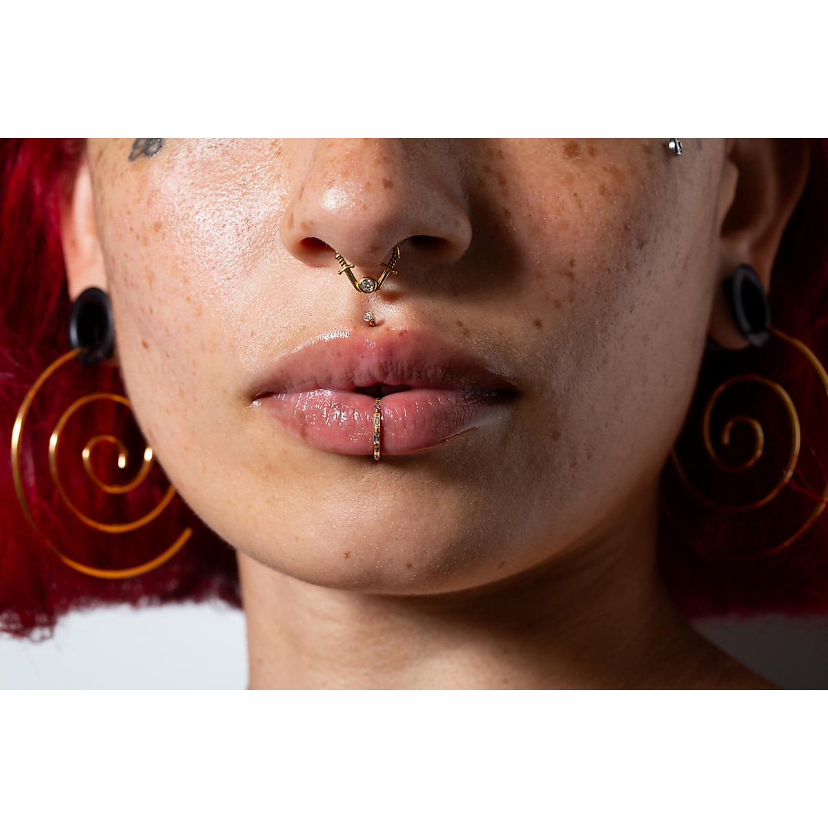 Pierced Owl 16G Implant Grade Titanium Rectangular Baguette CZ Crystal Lined Hoop Cartilage Helix Daith Rook Conch Hinged Segment Ring (Silver Tone, Diameter: 10mm)