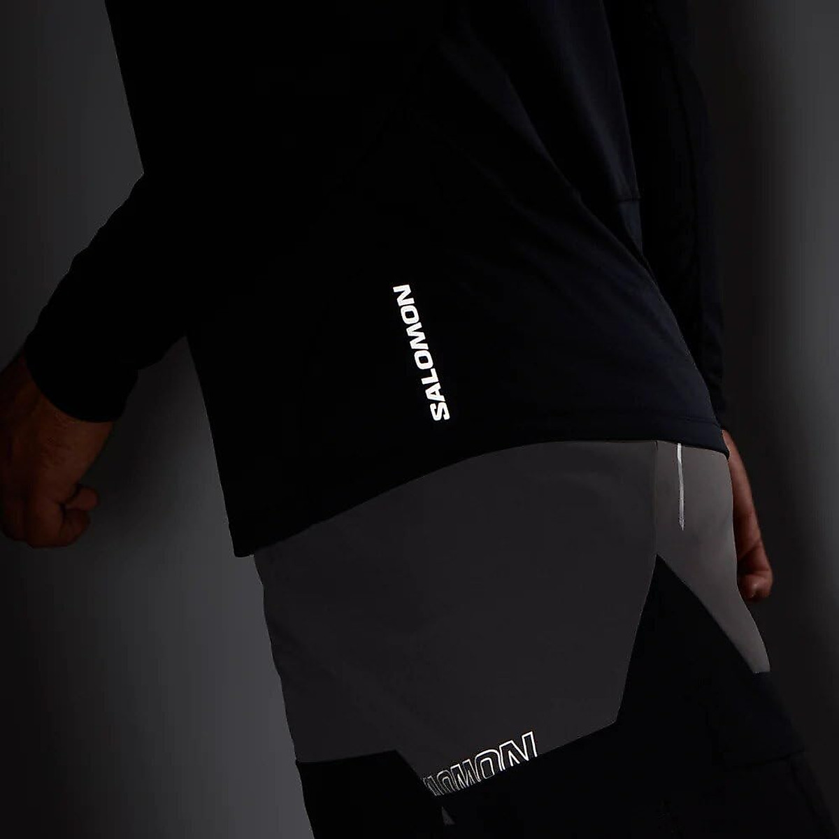 Salomon Mens Cross Run Ls Tee T-Shirt, Deep Black, Small US