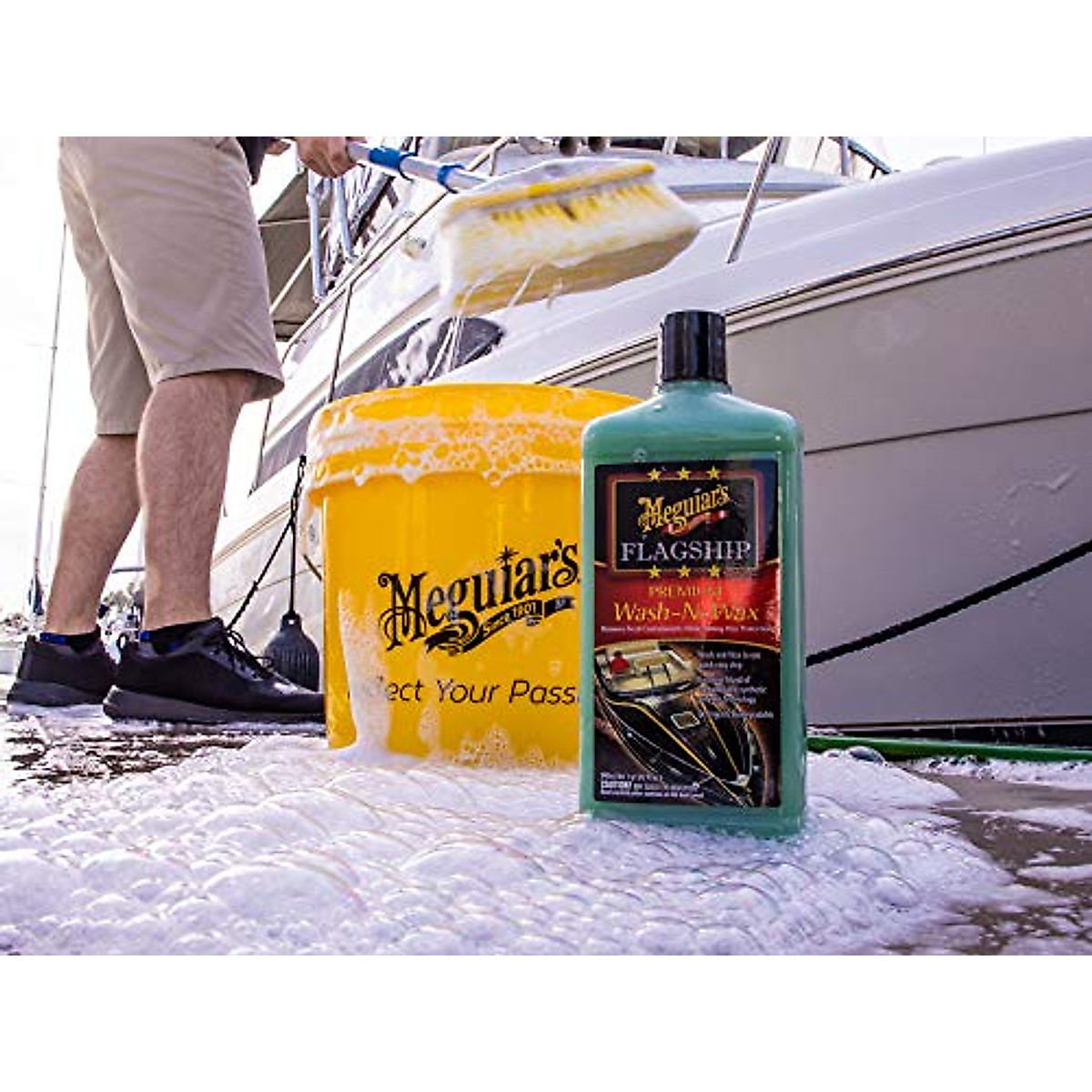 Meguiar's M4232 Flagship Premium Marine Wash-N-Wax - 32 Oz Bottle
