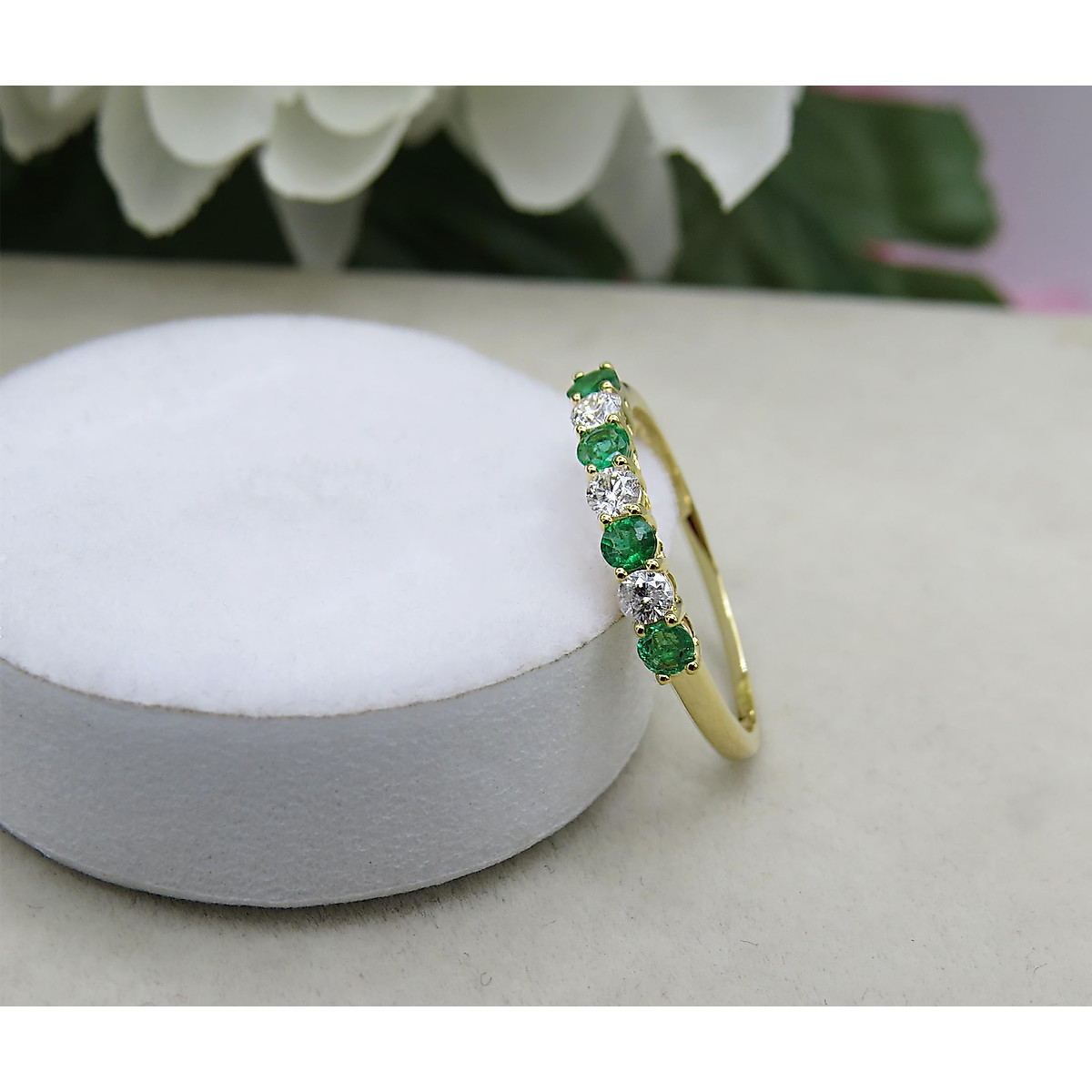 Dazzlingrock Collection 2.5mm Alternate Round Emerald & White Diamond 7 Stone Wedding Band for Women in 14K Yellow Gold, Size 6