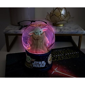 Silver Buffalo Star Wars The Mandalorian Child Light Up Snow Globe, 100mL