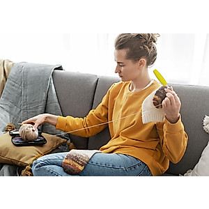 MEYAGO 5PCS Crochet Hook Grips Set Ergonomic Crochet Hook Handle Multi-Size Ergonomic Crochet Hook Handle Attachment - Fits 2mm to 10mm Hooks