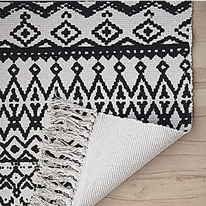 Nicunom 2 Piece Boho Bathroom Rug, 2'x4.2'+2'x3' Geometric Bath Mat, Woven Cotton Rug with Tassels Farmhouse Runner Rugs Machine Washable Boho Carpet for Living Room Kitchen Floor Laundry Room