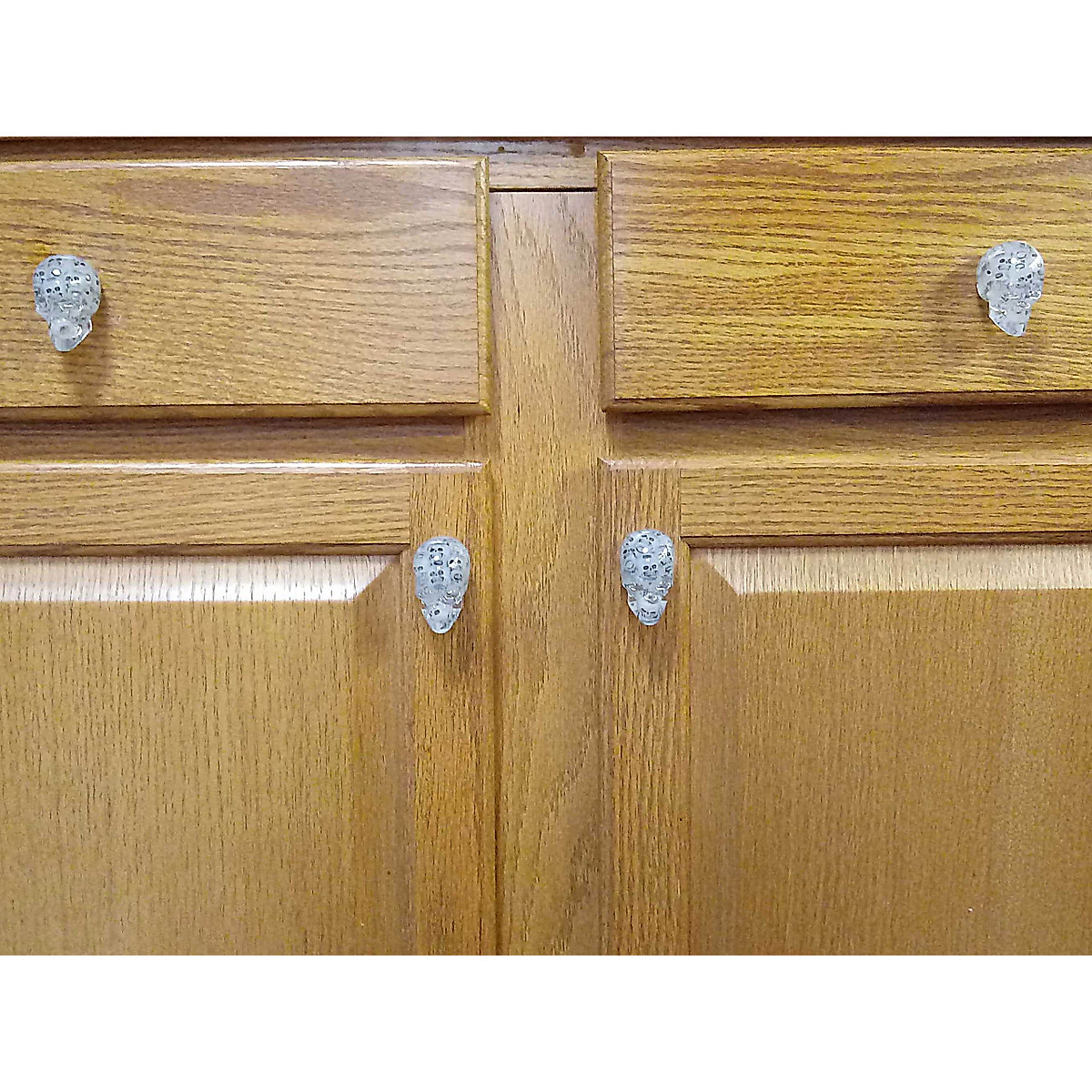 Glow in the Dark Skull Cabinet Knobs Gothic Halloween Metal Rock Witchy Handles Drawer Occult Grunge Skeleton Spooky Pirate Halloween Pulls