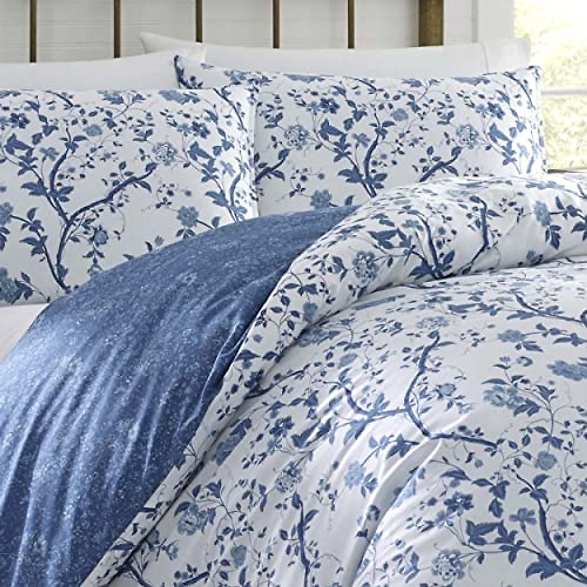 Laura Ashley Home Elise Duvet Cover Set, King, Medium Blue