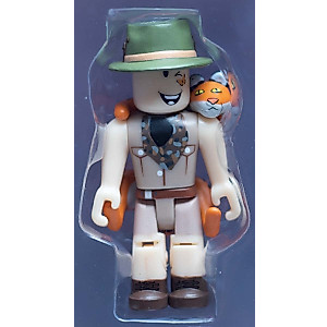 Roblox Classics Series 4 Twenty-One Piece Set 12 Exclusive Virtual Codes