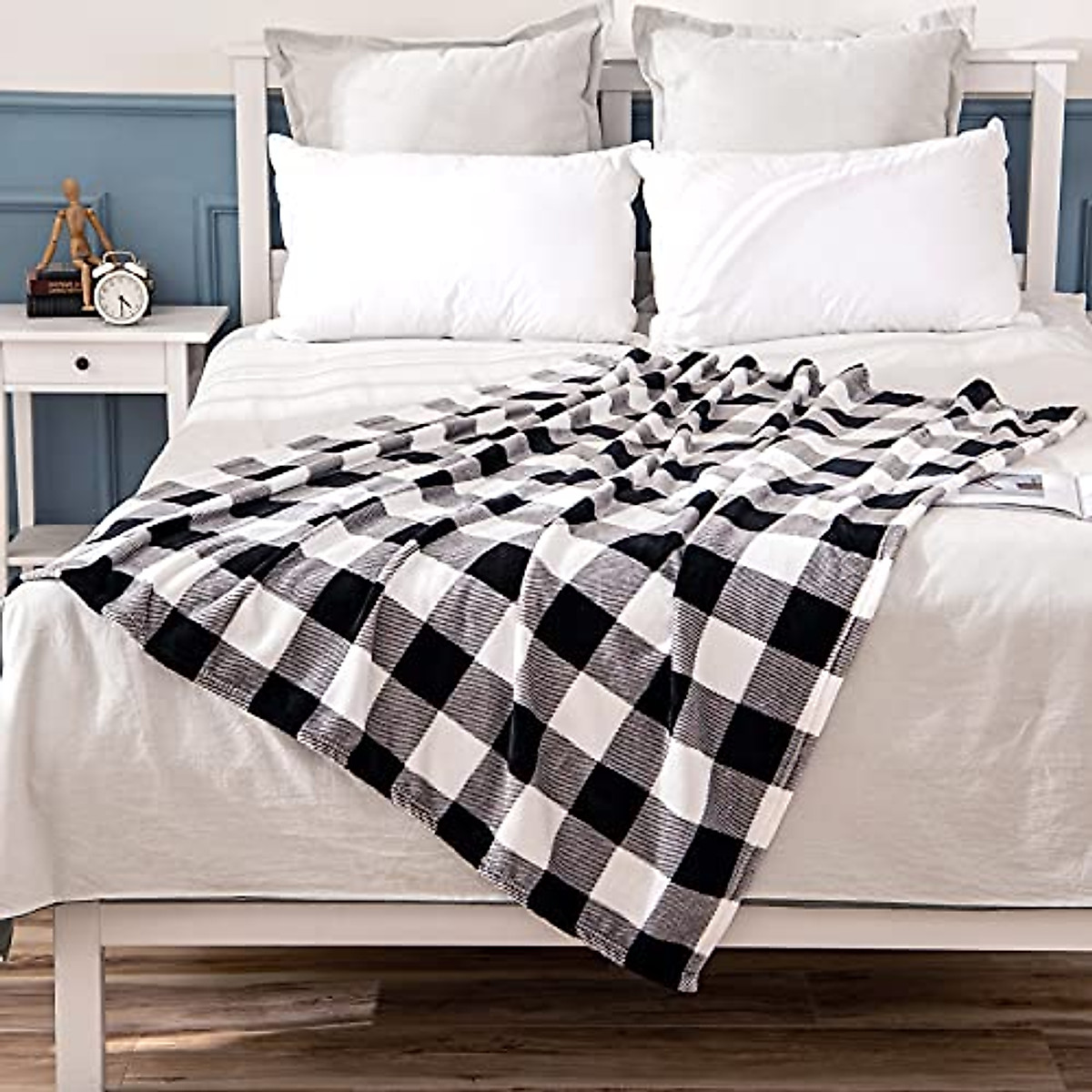MIULEE Buffalo Plaid Fleece Throw Blanket for Sofa Couch Bed, Black and White Checkered Decor, Super Soft Lightweight Cozy Warm Fuzzy Geometric Microfiber Flannel Twin Size Blanket, 60" X 80"