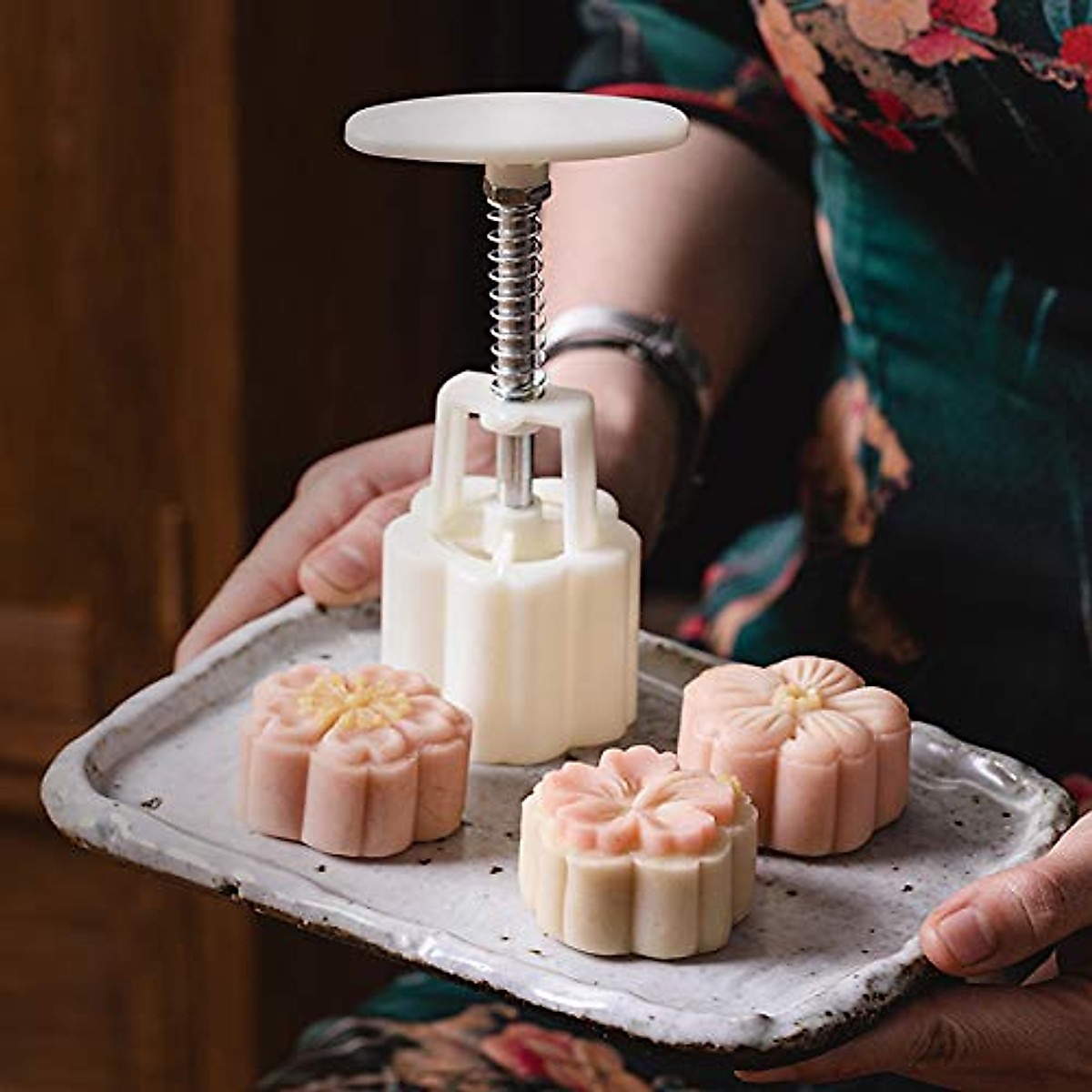 Ylskmu Moon Cake Mold Set 4pcs 50g Cookie Stamps, Cherry Blossom Floral Mid Autumn Festival DIY Hand Press Cookie Dessert Cutter Pastry Decoration Flower Impressions Tool Mooncake Maker (50g)