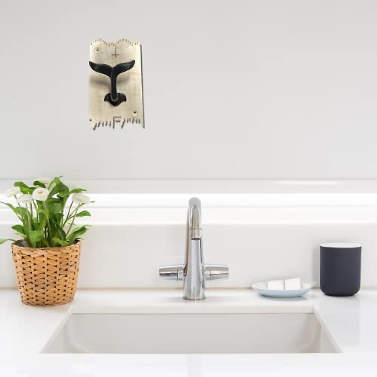 Needzo Cast Iron Nautical Whale Tail Towel Hook Holder on Wooden Board, Wall Mounted Hooks for Hanging Towels, Coats, and More, Rustic Coastal Bathroom Decor for Beach Houses, 7 Inches