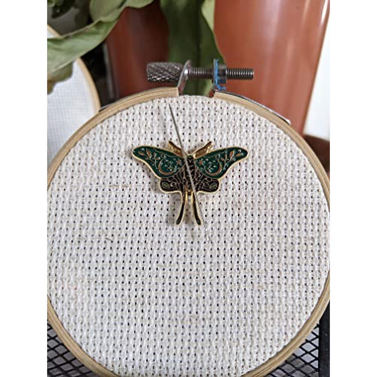 Luna Moth Needle Minder