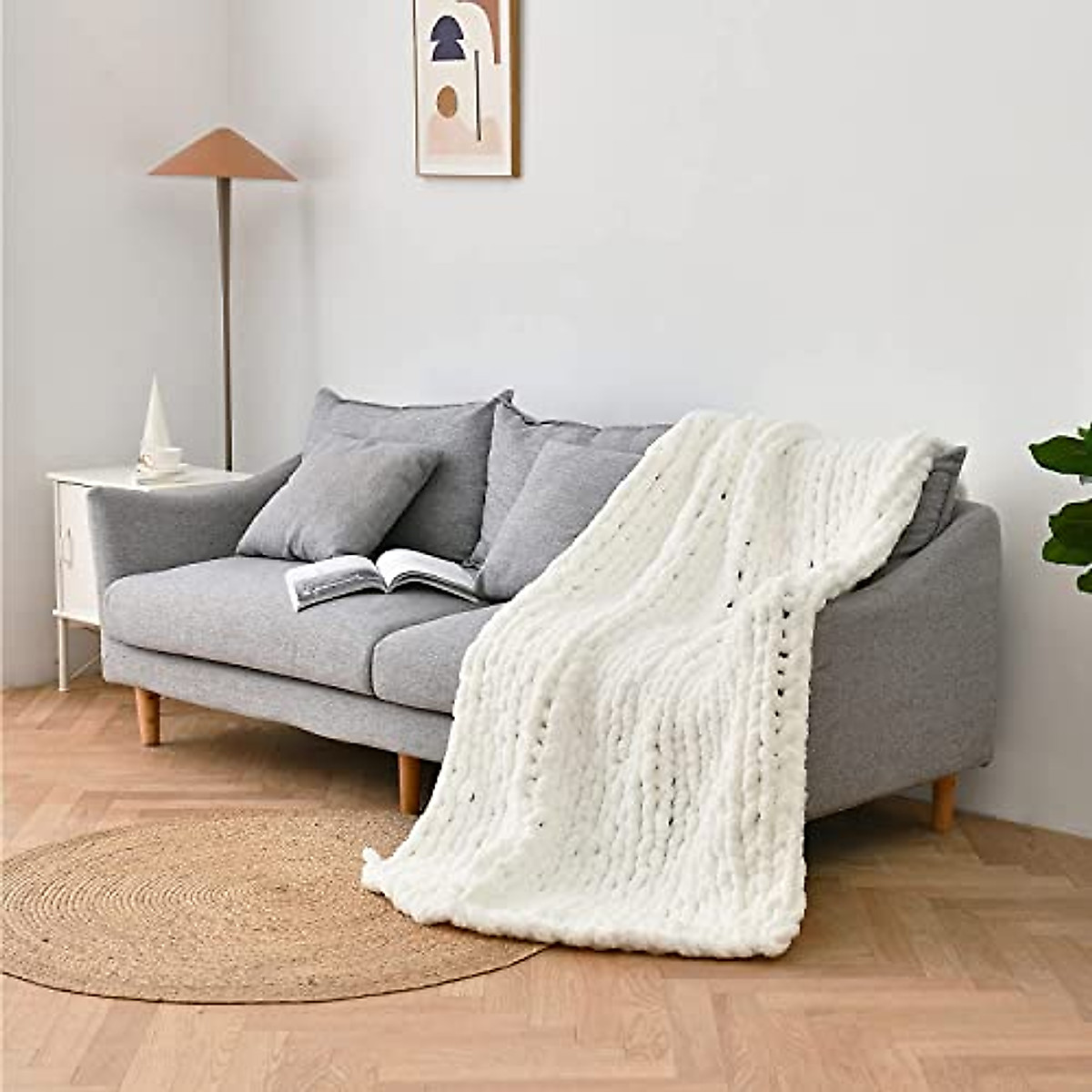 CHYOUL Chenille Chunky Knit Blanket Hand Made Warm Throw Cozy Crochet Blanket Warm Gift White 40"x80"（Three Seater Sofa/Twin Size）