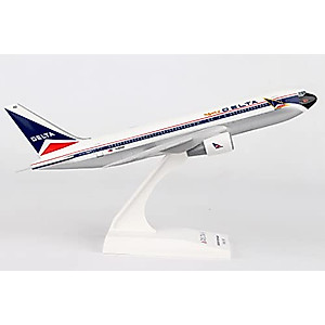 Daron Skymarks Delta Airlines Boeing 767-200 SKR910 1:200 Scale Spirit of Delta Colors